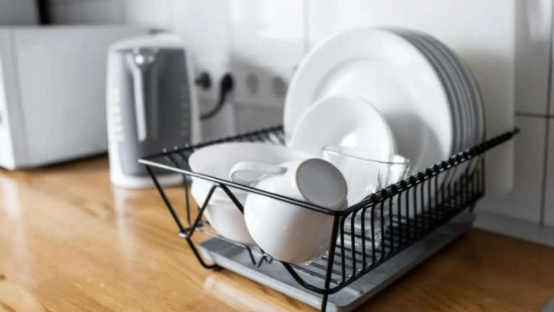 El escurridor de platos: historia, tipos y consejos de uso | Descarrega ...